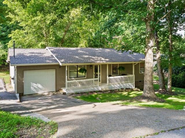 8925 E Ridge Trail Rd, Soddy Daisy, TN 37379