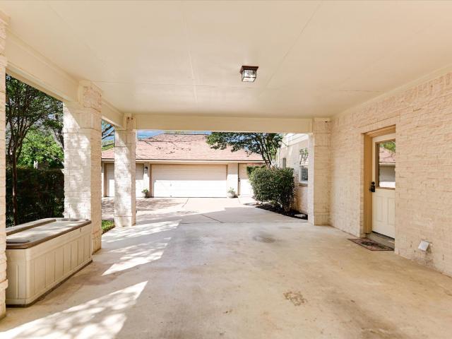 8925 Joachim Ln