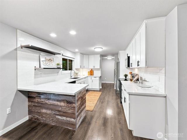 8925 Timber Loop SE