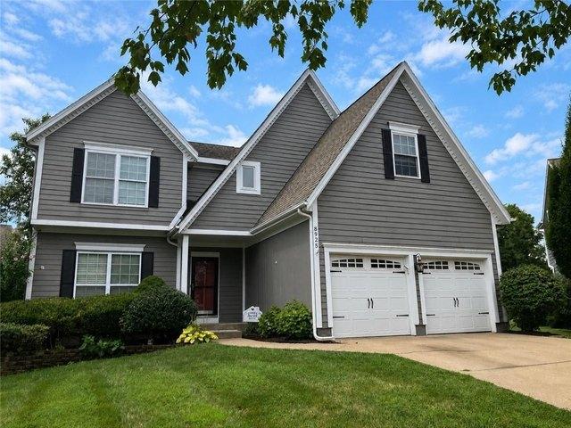 8925 W 132nd Ter, Overland Park, KS 66213