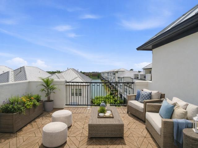 8926 Lakeshore Bend Dr, Houston, TX 77080 | Compass