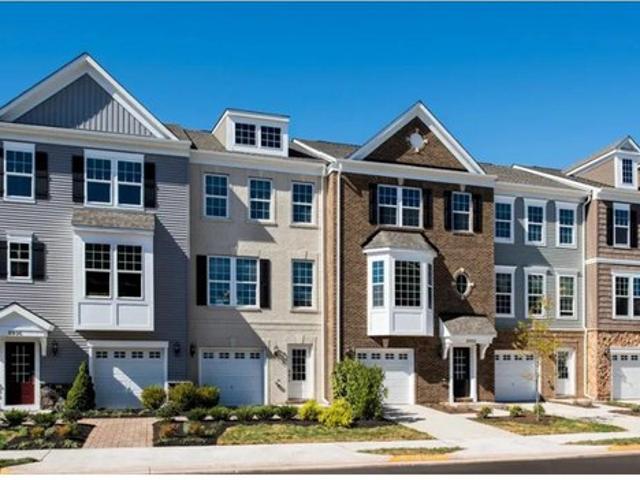 8926 Queensferry Rd, Manassas, VA 20112