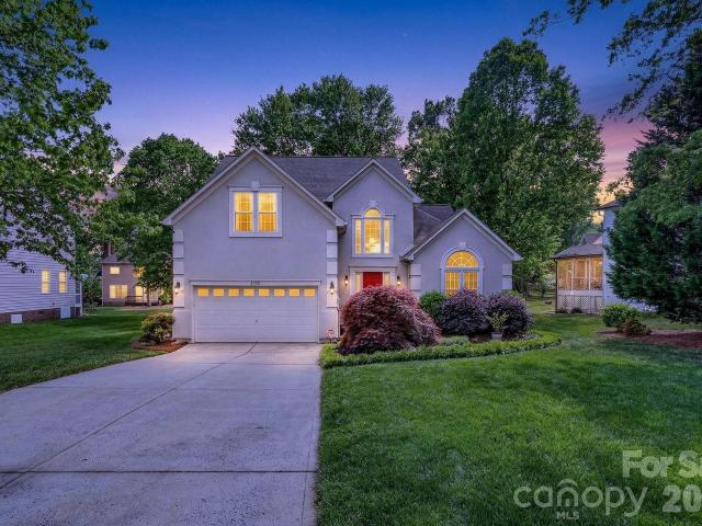 8926 Scottsboro Dr, Huntersville, NC 28078 | MLS #4369 | Compass