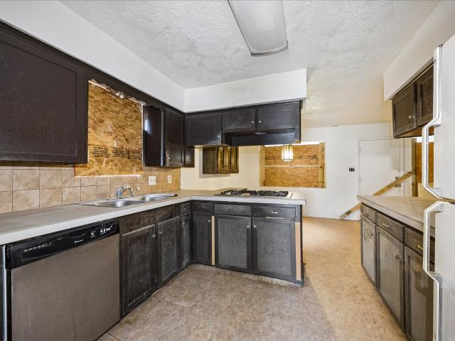 8926 Willow Meadow Drive