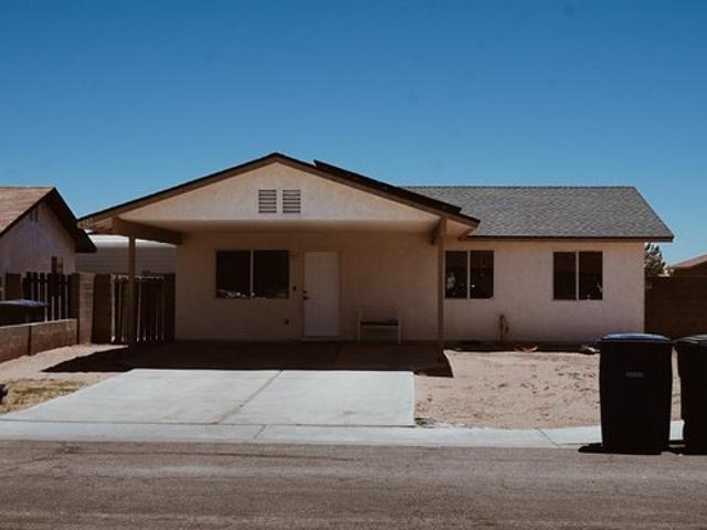 8927 E 39th St, Yuma, AZ 85365