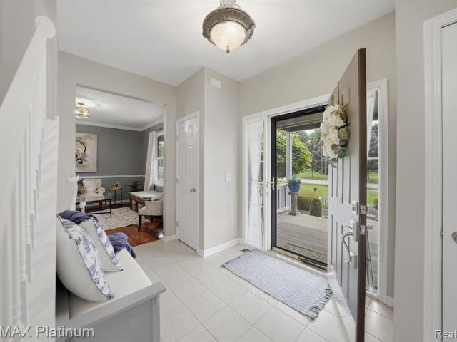 8927 Lantree Drive