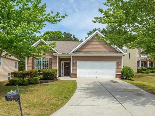 8928 Crest View Cir, Union City, GA 30291