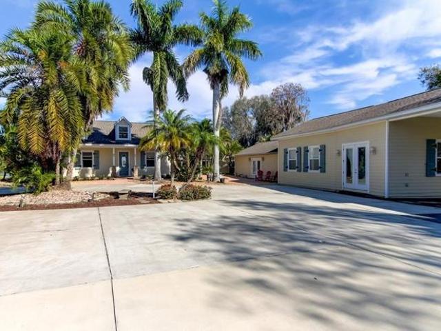 8929 Promise Dr, Tampa, FL 33626