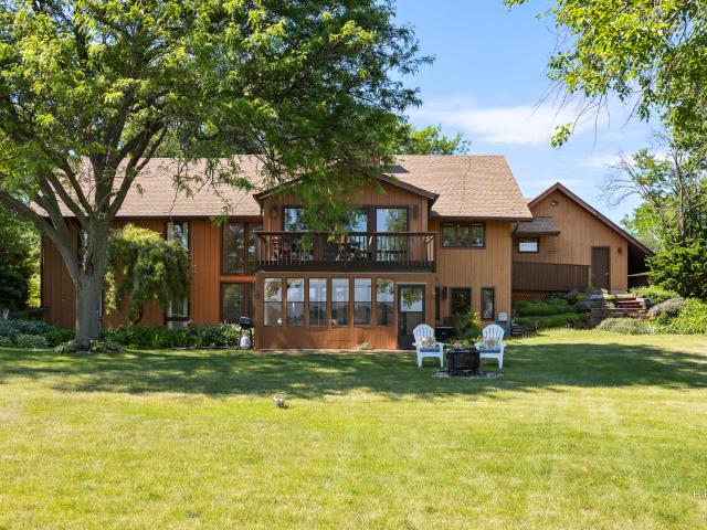 8929 robin hill road drive