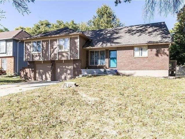 8920 E 81st St, Raytown, MO 64138