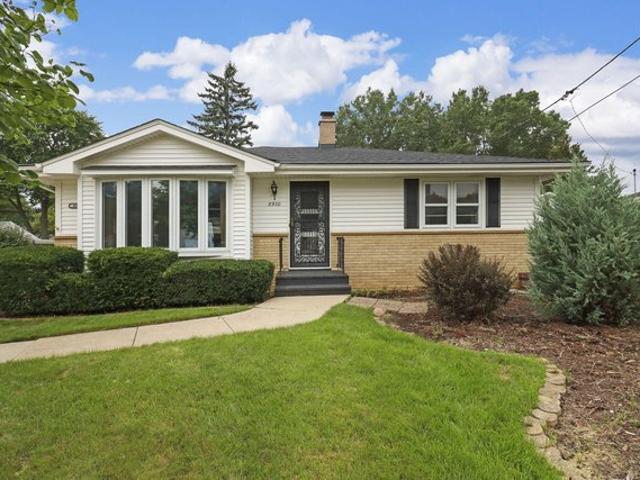 8920 20th Ave, Pleasant Prairie, WI 53143
