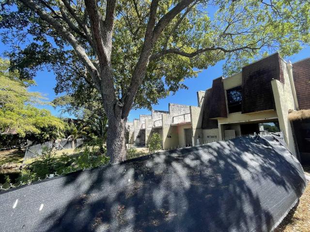 8921 Palm Tree Ln, Unit 8921, Pembroke Pines, FL 33024 | MLS #R11097