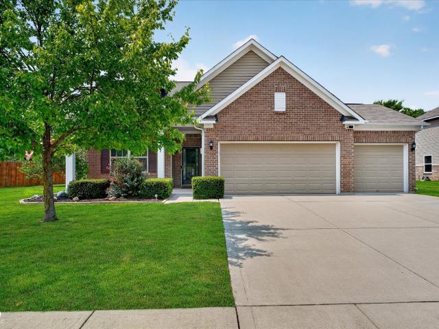 8922 N Springview Drive