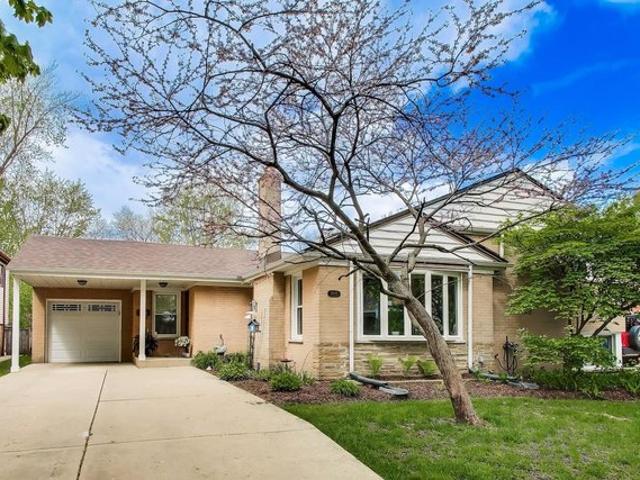 8922 Ewing Ave, Evanston, IL 60203