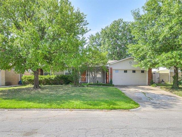 8922 E 49th Pl, Tulsa, OK 74145