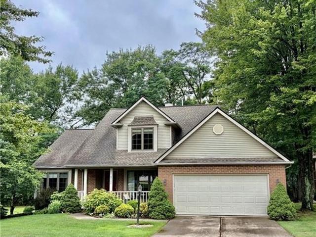8922 Fair Rd, Strongsville, OH 44149