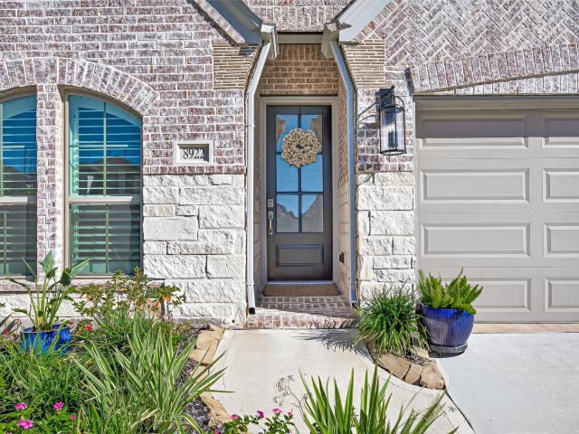 8922 Flounder Ridge Drive