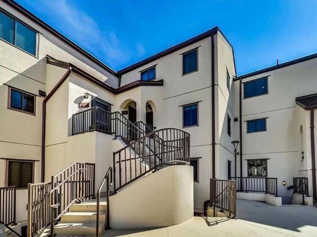 8923 Battery Pl Unit 24, Bethesda, MD 20814