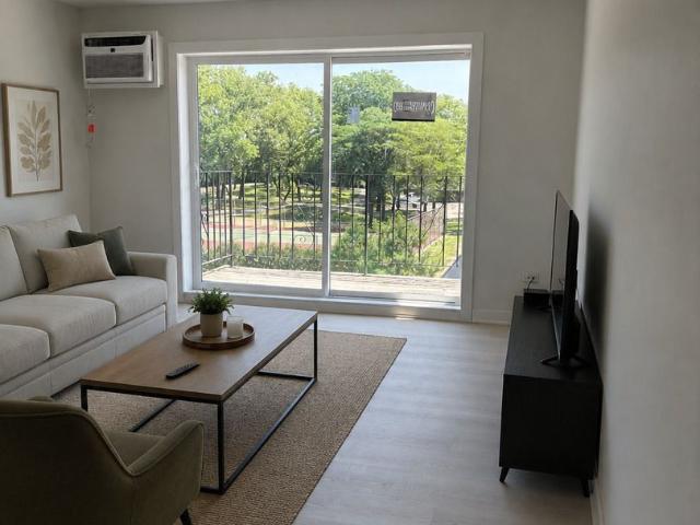 8923 Knight Ave 312, Des Plaines, IL