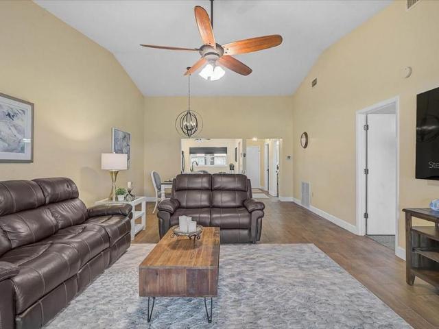 892 Country Club Cir, Unit 50, Venice, FL 34293 | MLS #A4687