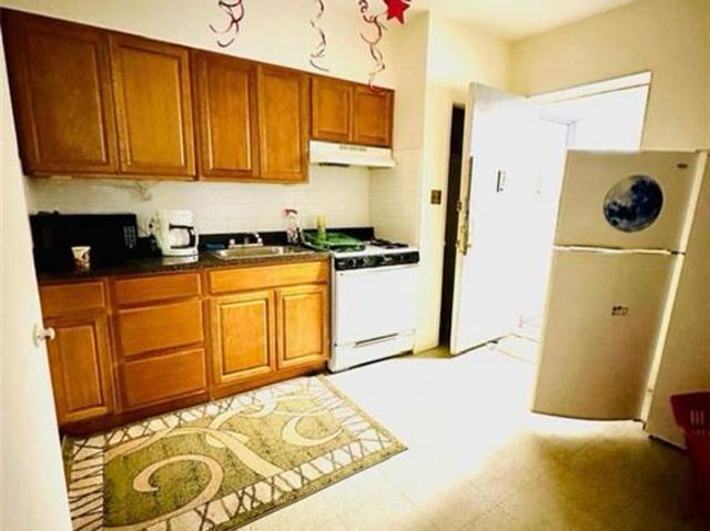 892 East 7th Street, Unit BF