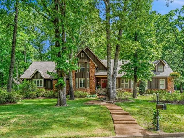 892 Fair Oaks Dr, Collierville, TN 38017