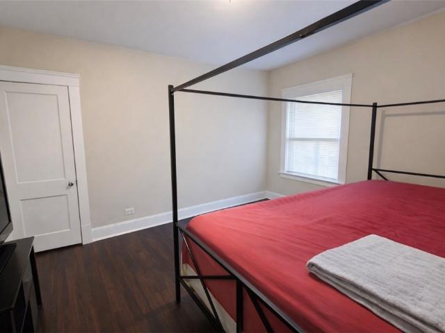 892 Paxton Road