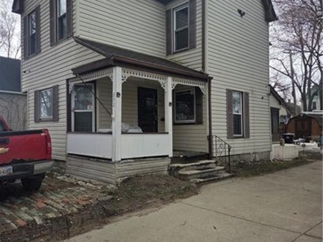 892 Wheelock Rd, Cleveland, OH 44103