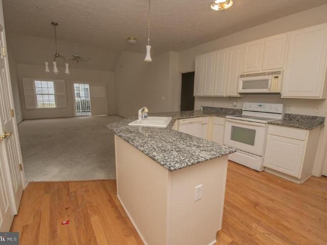 8935 Executive Club Drive
