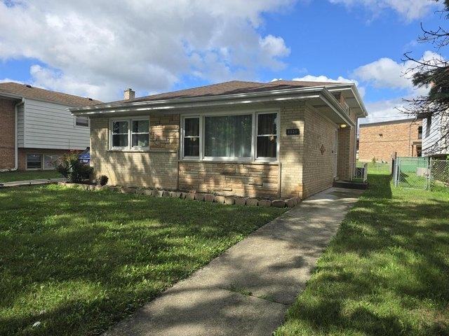 8936 Ozark Ave, Morton Grove, IL 60053