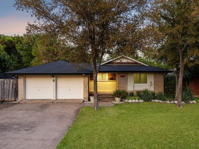 8938 Angleton Pl, Dallas, TX 75243