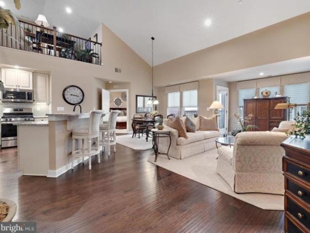 8930 Carls Ct #P, Ellicott City, MD 21043