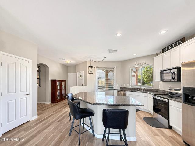 8931 w saint john road