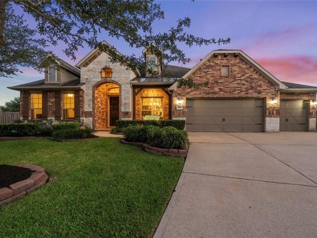 8931 Wandering Willow Dr, Richmond, TX 77406