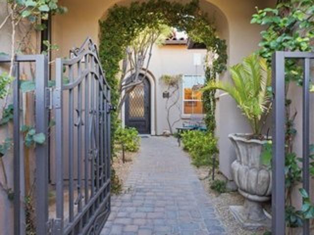 8932 E Mountain Spring Rd, Scottsdale, AZ 85255