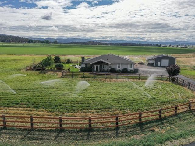 8933 NW Elizabeth Way, Prineville, OR 97754