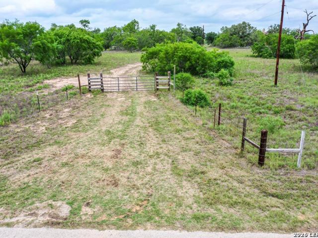 8933 County Road 401