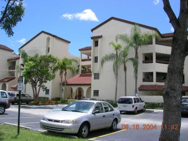 8933 SW 123 Ct #105, Miami, FL 33186