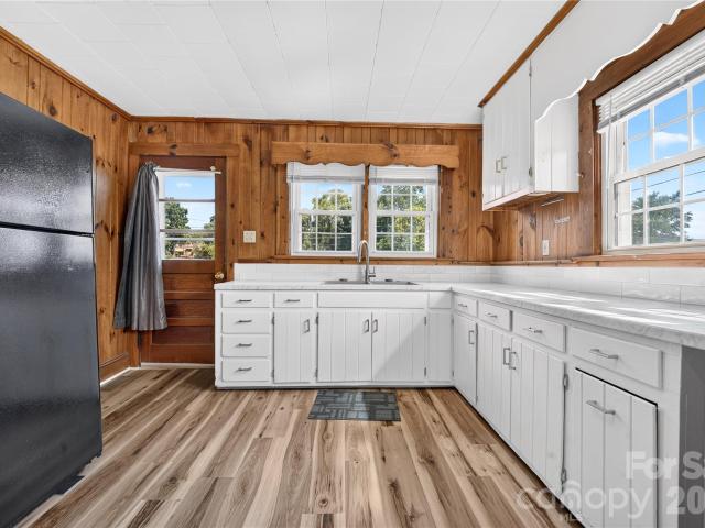 893 7th Street Drive SE