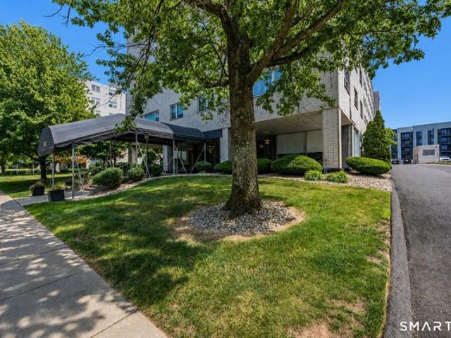893 Farmington Ave Apt 1C, West Hartford, CT 06119