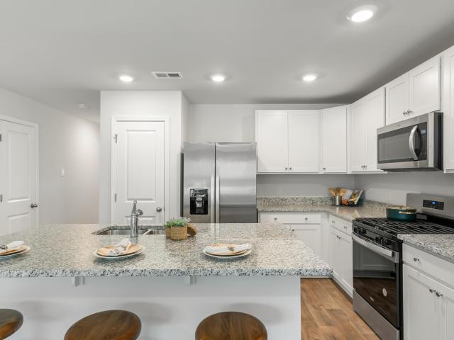 893 Long Bluff Road