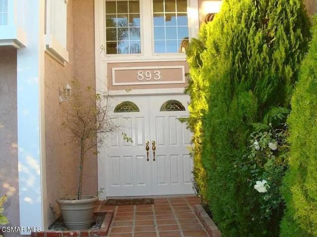 893 Lindawood Street