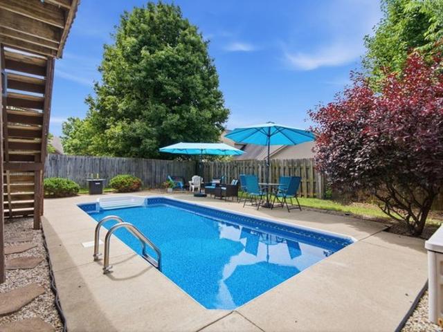 893 Winding Oak Trl, Lexington, KY 40511