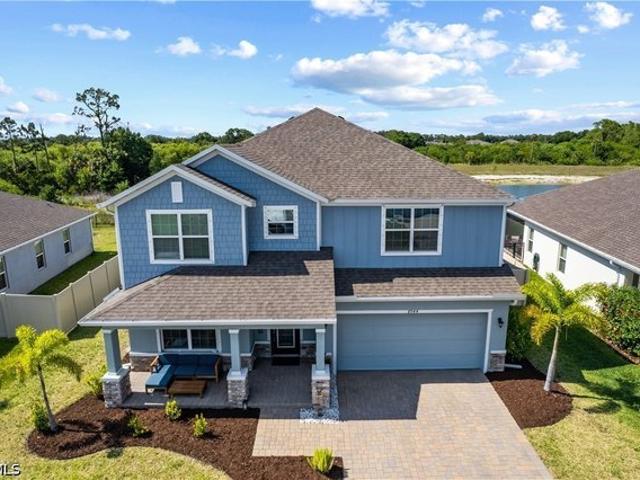 8944 Cascade Price Cir, North Fort Myers, FL 33917