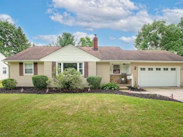 8945 Lindbergh Blvd, Olmsted Falls, OH 44138