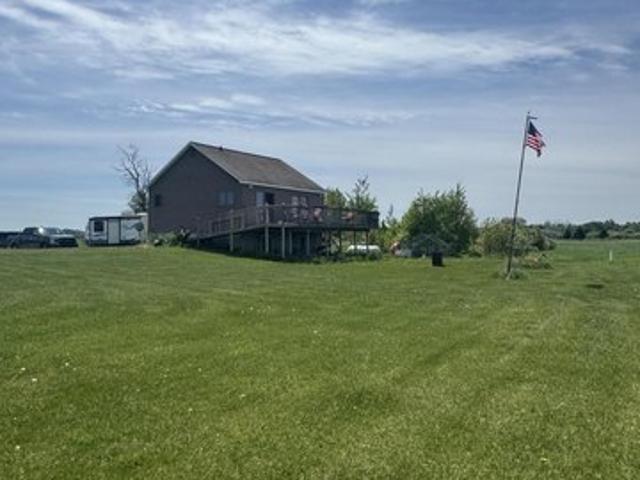 8948 S Riverside Dr Ste Marie, Sault Sainte Marie, MI 49783