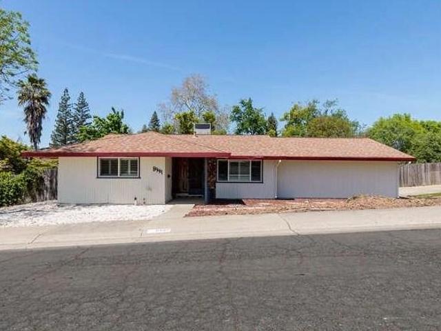 8949 Ramstad Ave, Fair Oaks, CA 95628