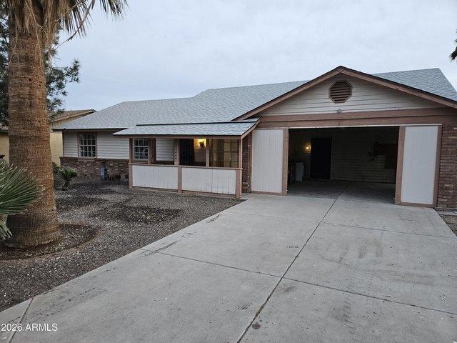 8949 W Cinnabar Ave, Peoria, AZ 85345