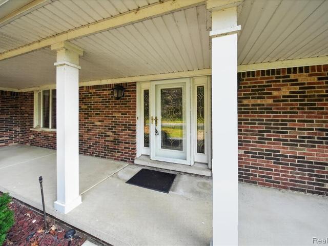 8940 Sarah Lane