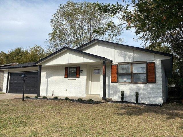 8941 E 57th St, Tulsa, OK 74145